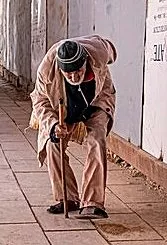 Hunched back Spine Treatment | Offices in Dallas Plano and Frisco